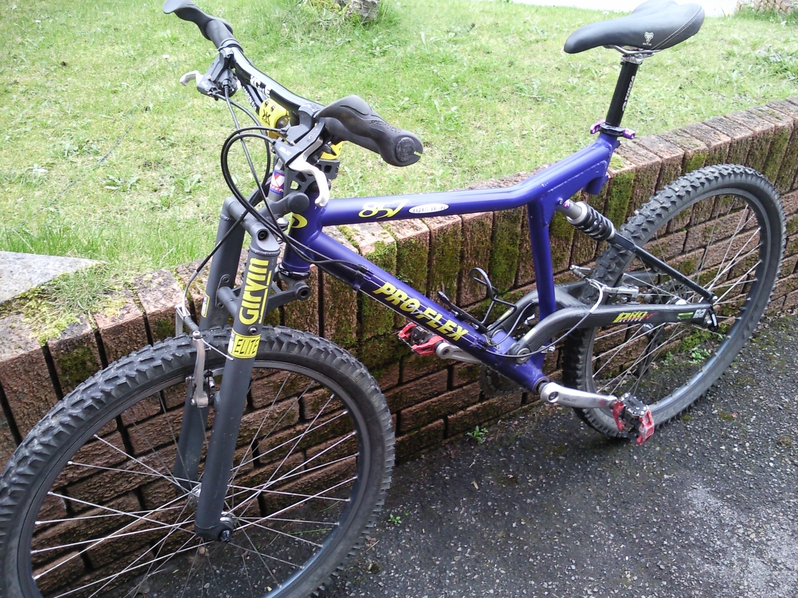 Proflex 857 Expert Series – rideAFAN