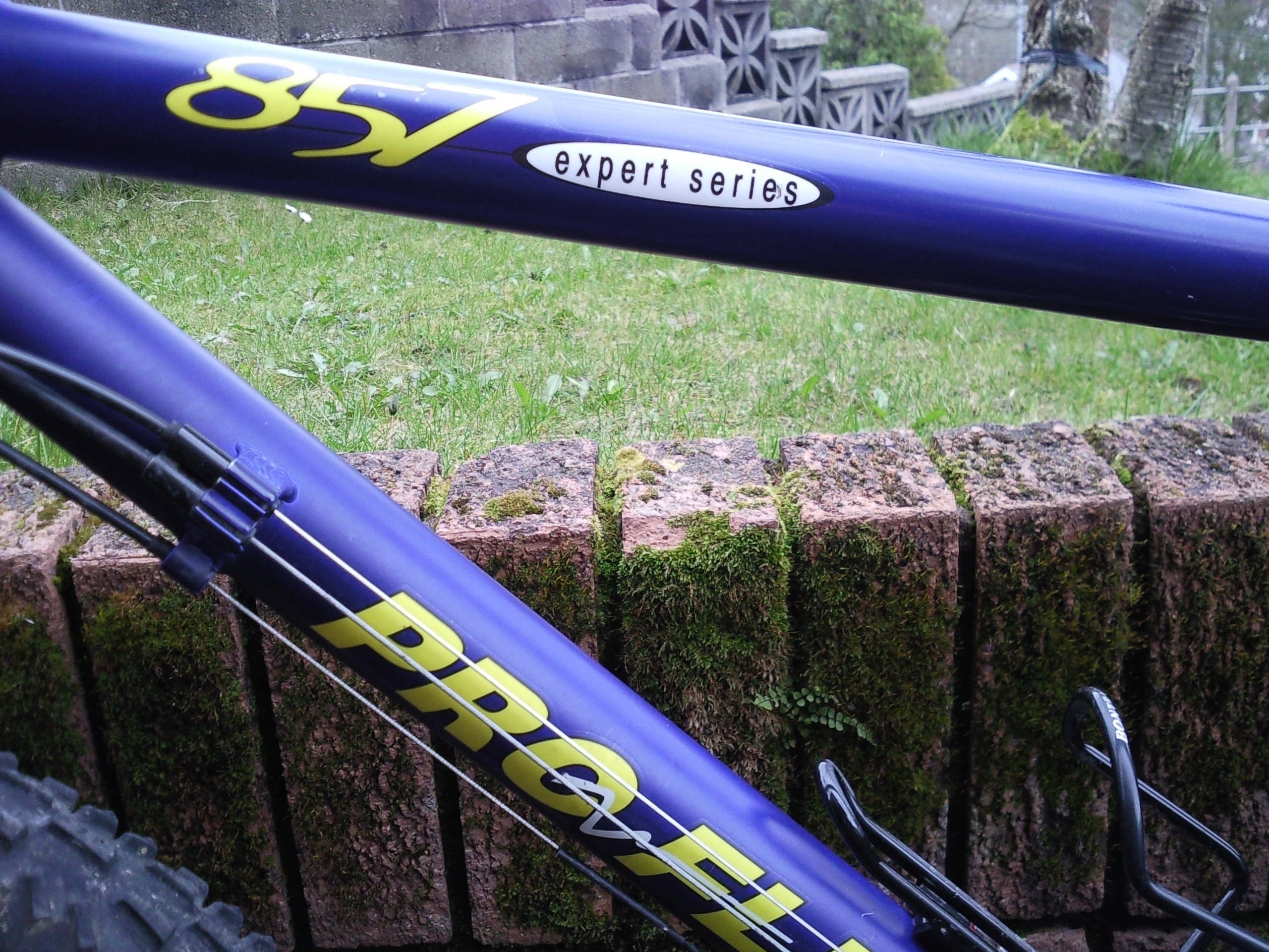 Proflex 857 Expert Series – rideAFAN